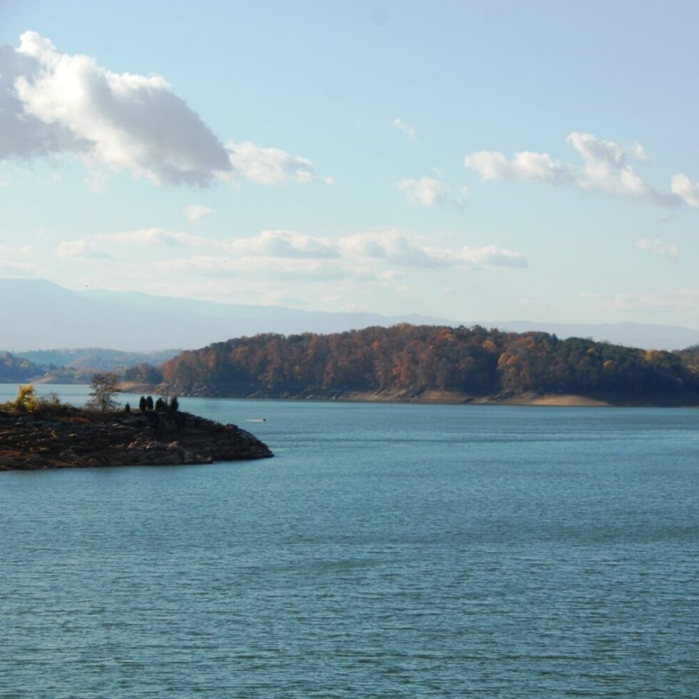 Fall Driving Tour through the Lakeside of the Smokies - Lakeside of the Smokies